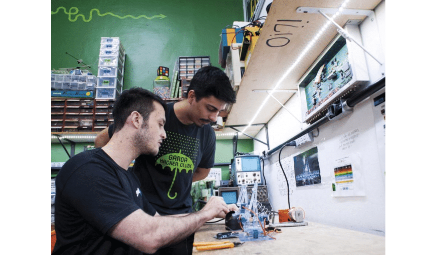 Hackerspaces: O que são? Onde ficam? Como funcionam? - Embarcados