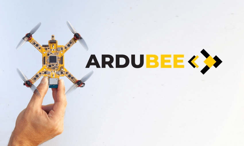 ArduBee - Um pequeno drone open source baseado no ArduPilot
